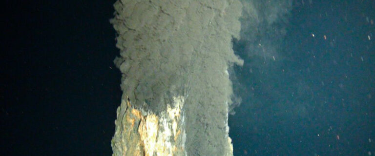 Geology - DEEPSEA CHALLENGE
